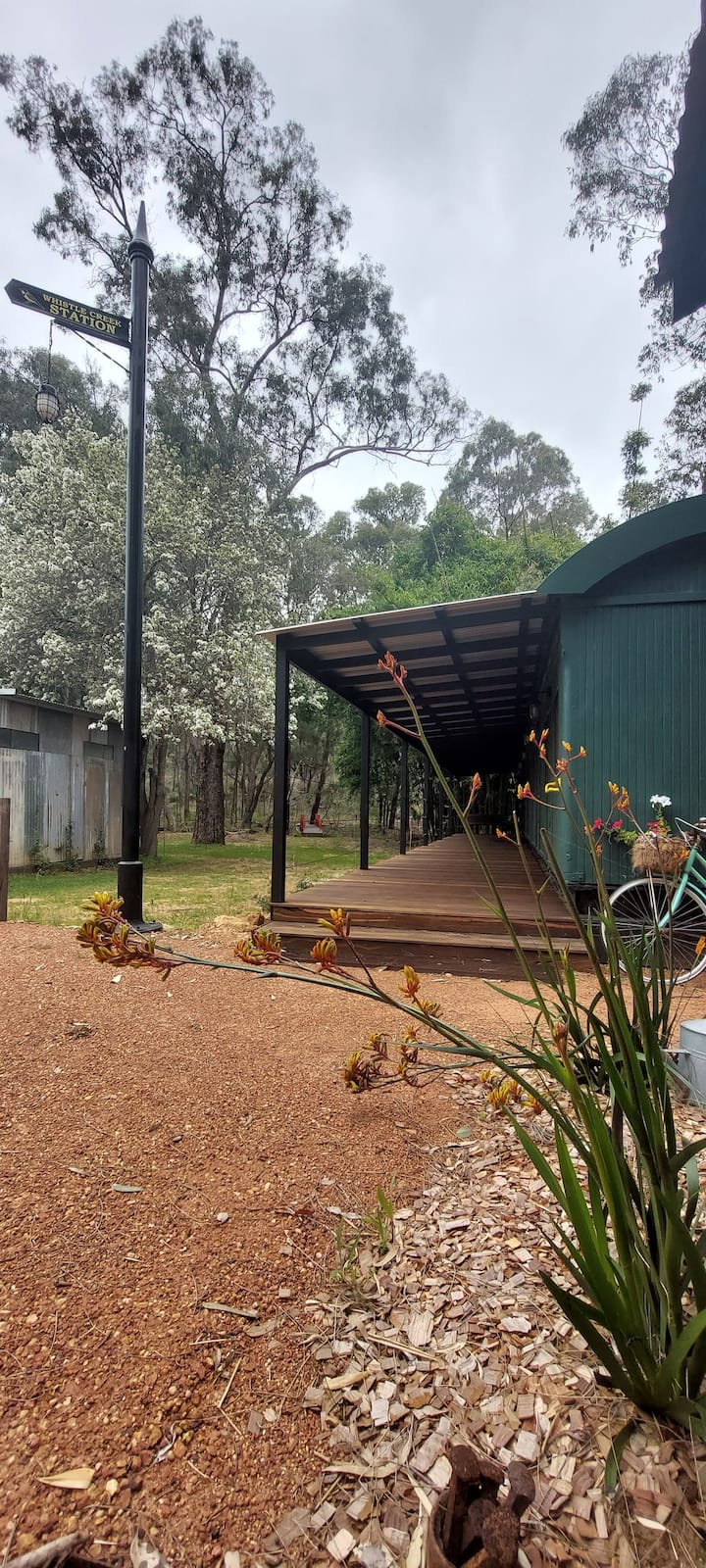 Whistle Creek Carriage - Vintage Deluxe In Nature - Perth