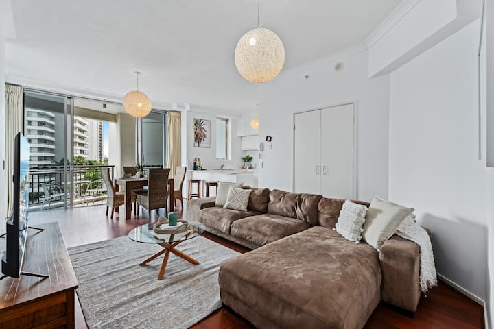 Central 1 Bedroom Apartment In Surfers Paradise - Surfers Paradise