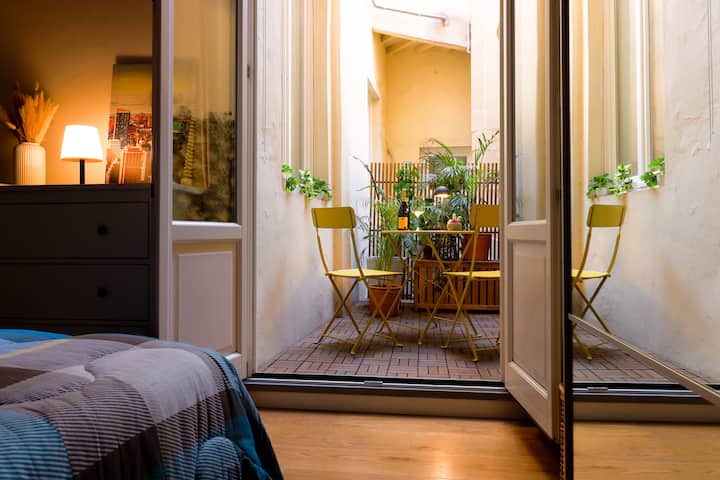 Duomo Florence W/patio, Jacuzzi & King Size Beds! - Florence