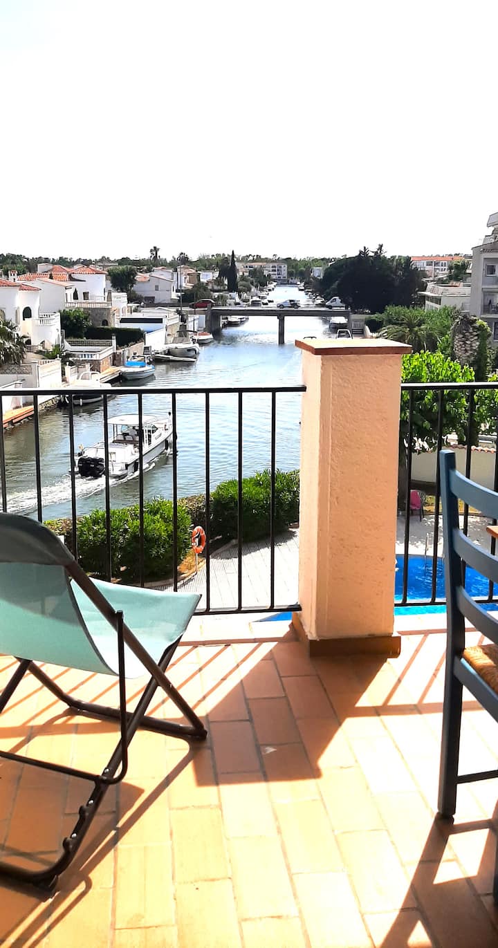Appartement Avec Piscine Et Vue Sur Canaux - Costa Brava