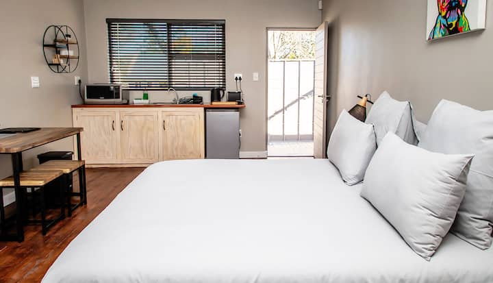 Marilyn's Comfort Room - Swellendam