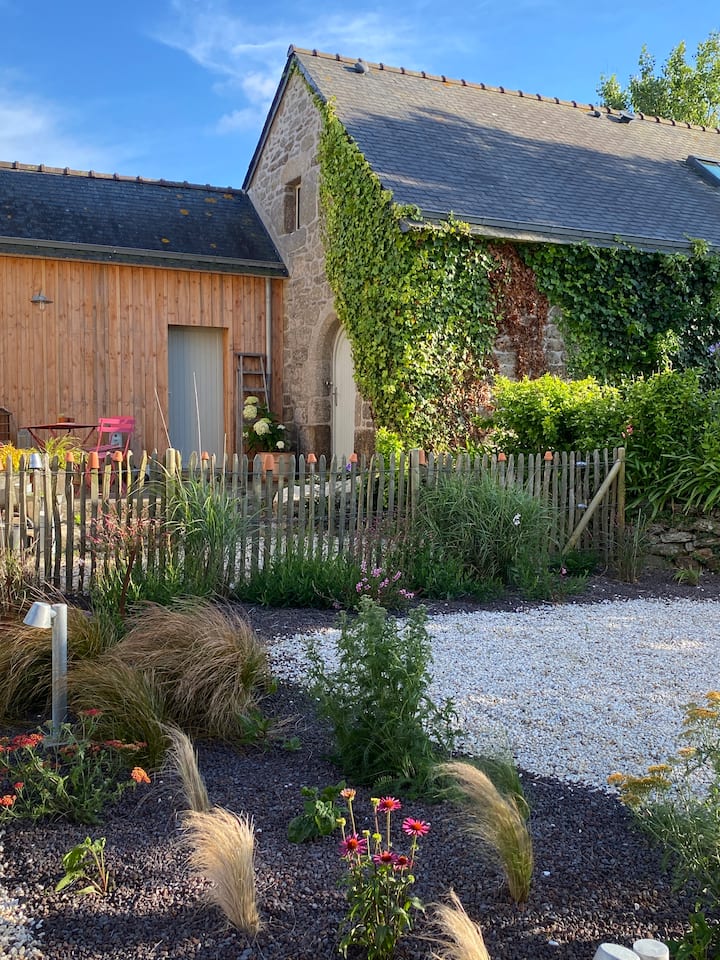 "Le Jardin De L'écurie", En Bord De Mer D'iroise - Plougonvelin