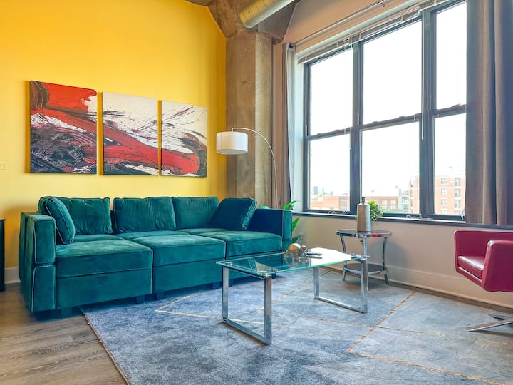 Modern 2br In Heart Of Chicago W/ Skyline Views - Chicago, IL