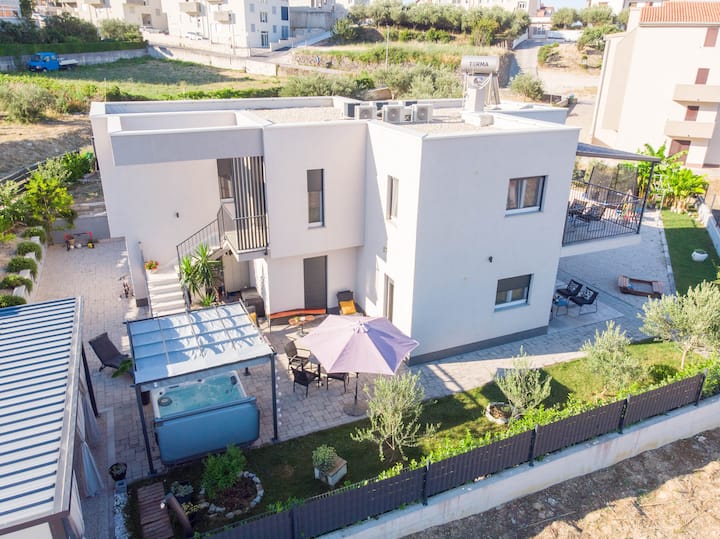 Moderan Opremljen Apartman – 10 Min Do Plaže - Podstrana