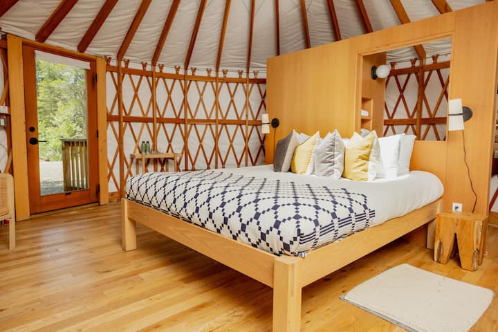 Yurt 6 - Hope Valley, CA