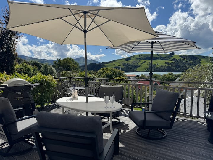 Huge Family Home In Akaroa - Akaroa