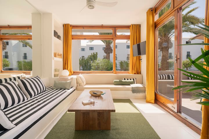 Lanzarote Beach Apartments, Casa Bruna - Costa Teguise
