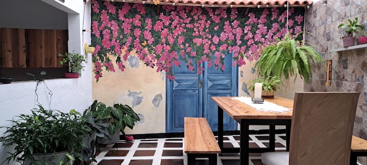 Casa Amplia Para Grupos Cerca Del Parque Del Perro - Cali