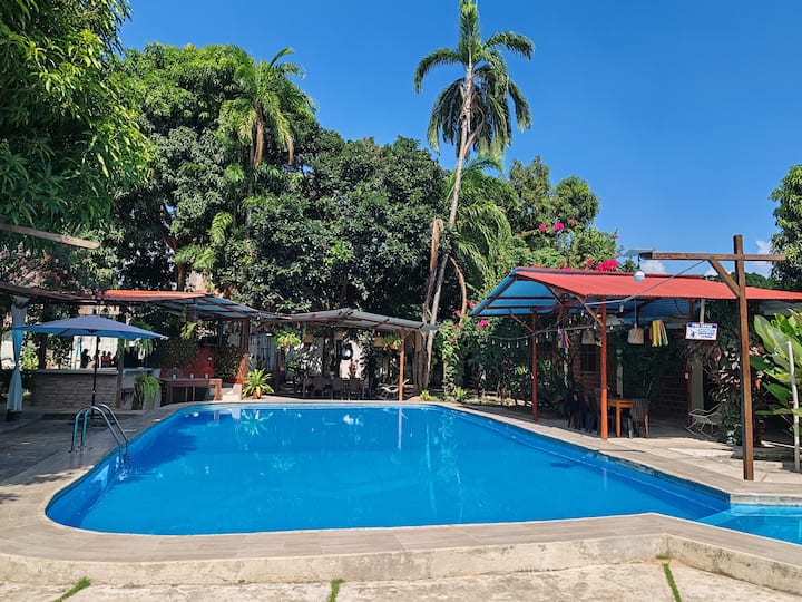 Casa Hospedaje Con Piscina En Tarapoto 
Casa Bambú - Tarapoto