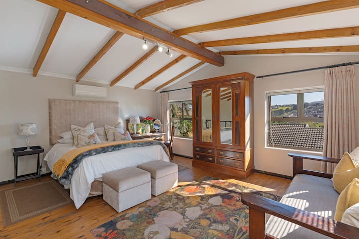 Deluxe One Bedroom Open Plan Garden Apartment - Goodwood