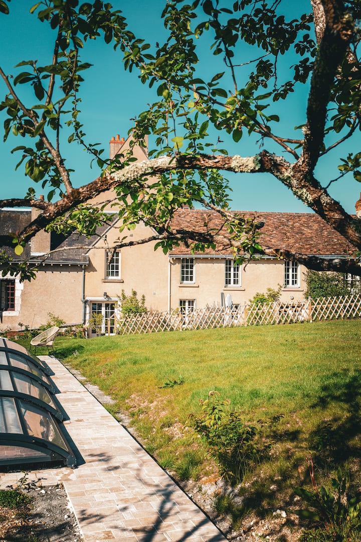 Domaine De 11 Chambres, Piscine - Blois