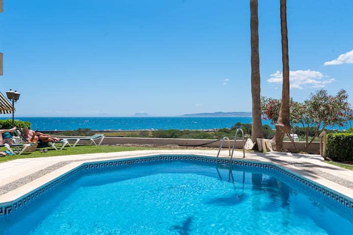 Apartamento Primera Linea De La Playa Del Cristo - Estepona