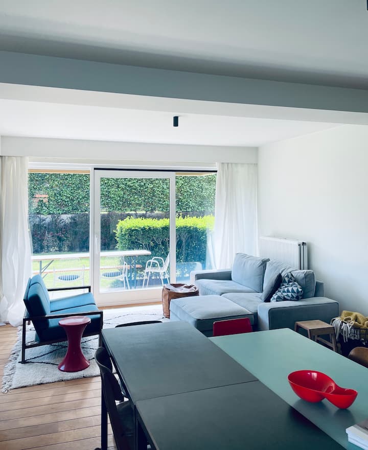 Lichtrijk En Ruim Appartement Met Tuintje - Nieuport