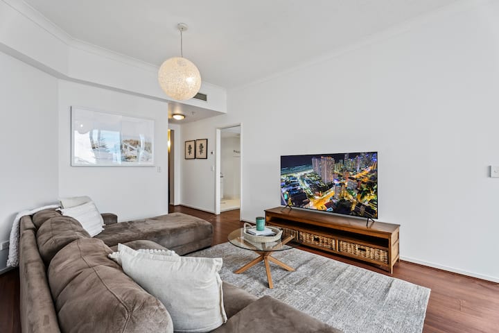 Low Floor Apartment In Chevron Renaissance - Qstay - Surfers Paradise