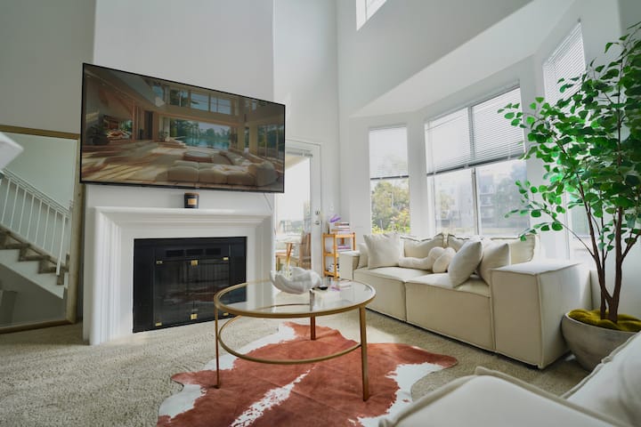 Clean Modern Loft Style Apt + Pool&spa (Parking) - Culver City