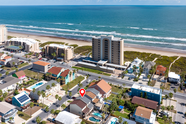 Private Home/pool, 200 Steps To Beach, Launch View - South Padre Island, TX