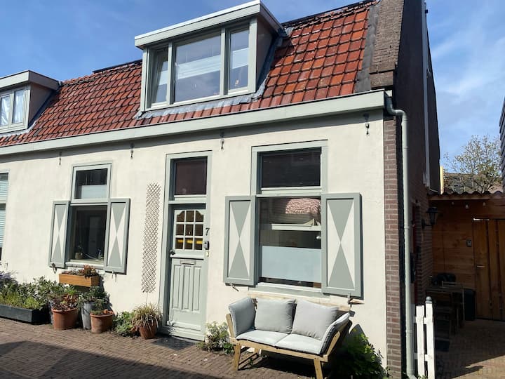 Cosy Beach Cottage - Zandvoort