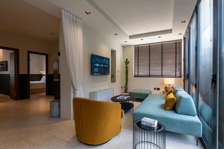 Penthouse Suite - Evripidou 7 Kalamata Med. Suites - Kalamáta