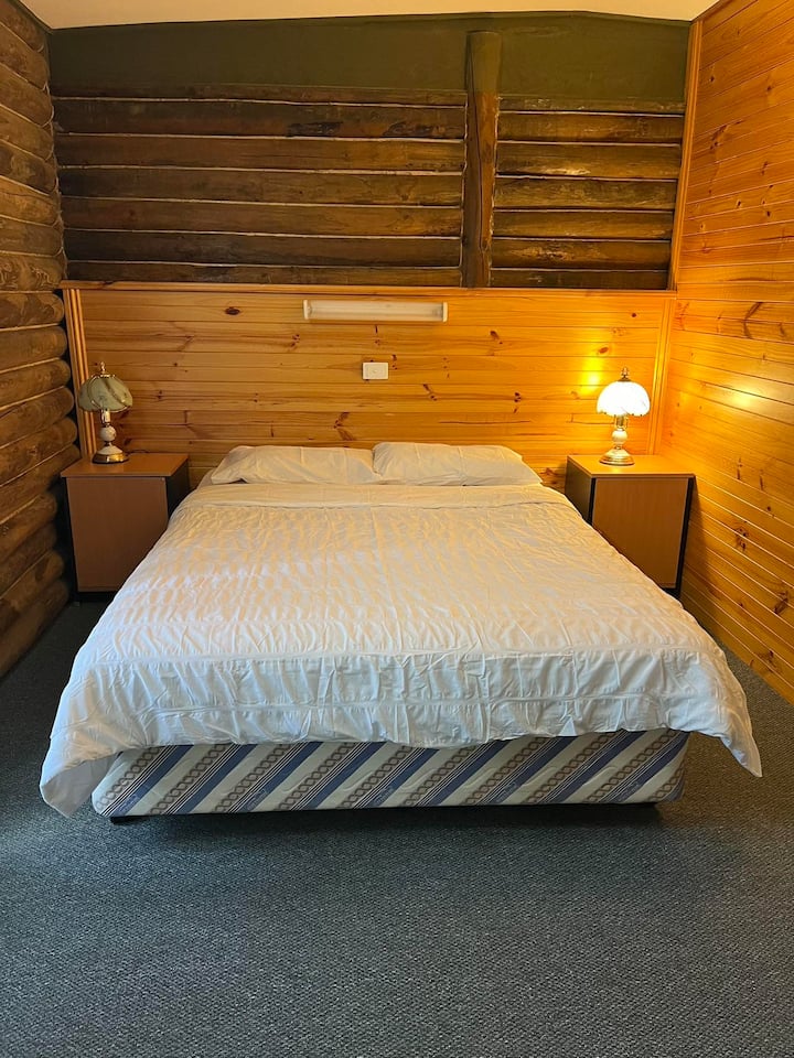 Lakes Entrance Log Cabins - Lakes Entrance