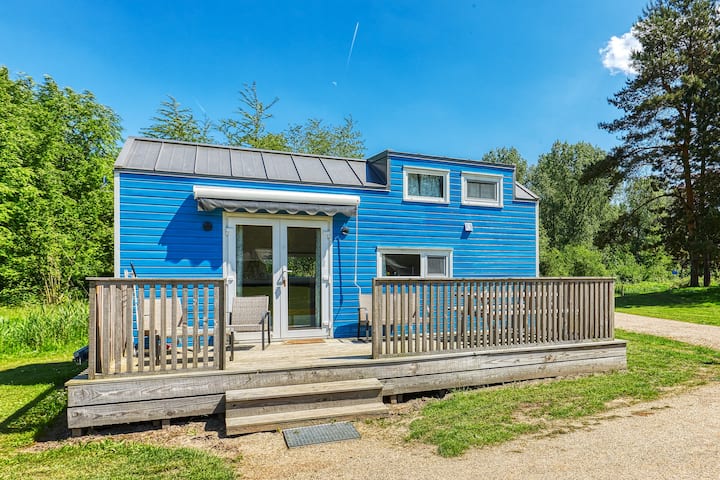 Blauwe Tiny House - Netherlands