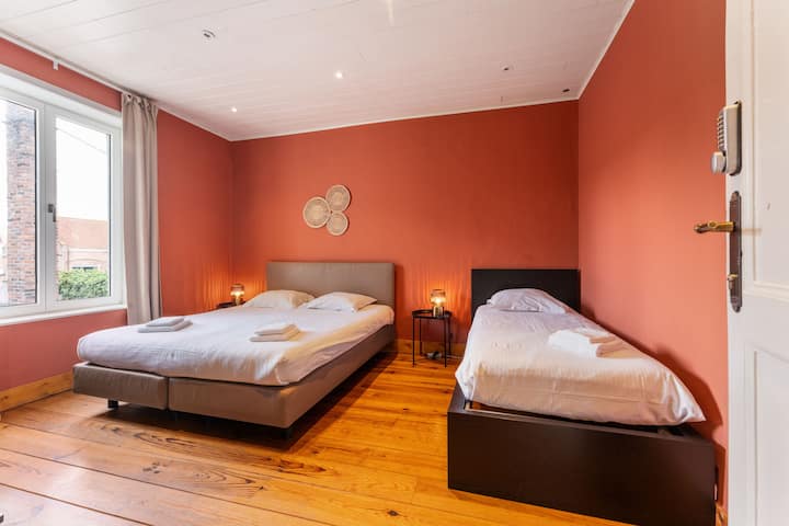 Cosy Room Next To Old Brewery In The Lake Suites - Bruges