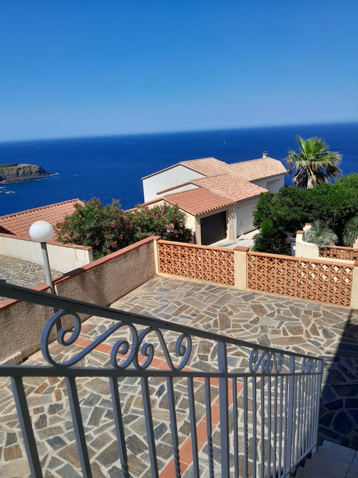 Cerbère Proche Espagne Vue Mer - Plage De Cerbère