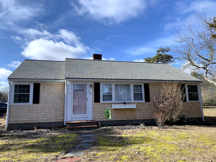 Cape Kip: 3 Br Home-short Walk To The Beach - Dennis, MA