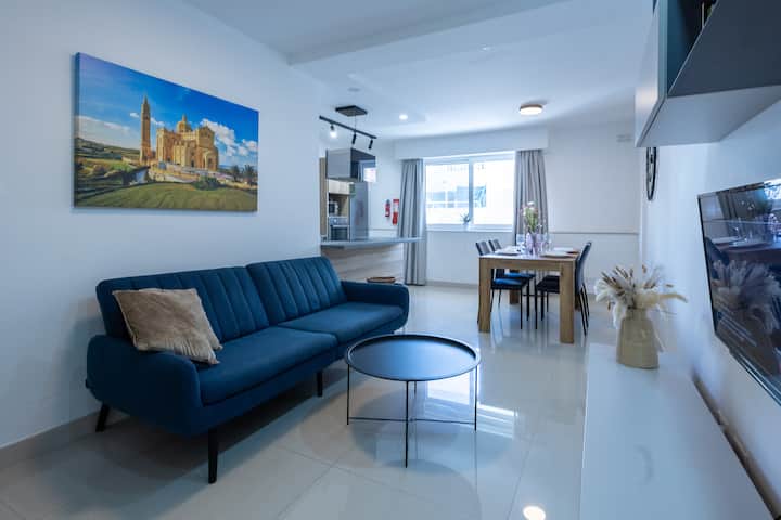 Modern, Spacious, 2nd Floor Apt & 120m To Seafront - Malte