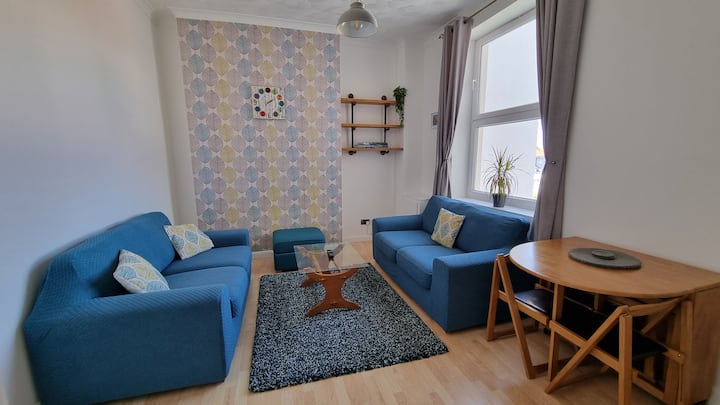 Southsea Escape - Coastal Holiday Apartment - Portsmouth