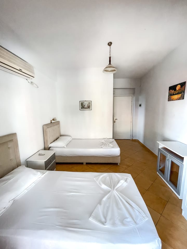 Kanina 2 Single Beds Room 102 - Saranda