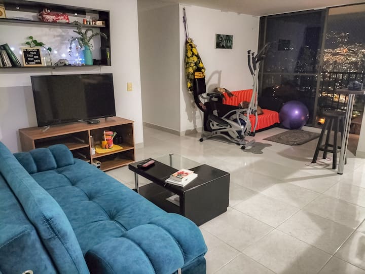 Cozy Room With Prime Location - Medellín, Colombia