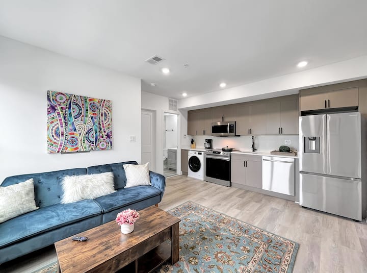 Cozy Brookland 1-bed Unit With Stunning Views - Washington, D.C.