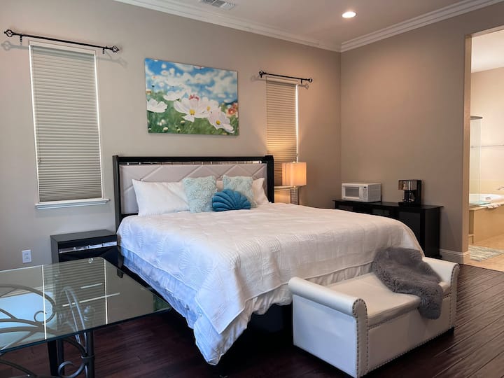 Large Private And Luxury Suite In Great Community - San Ramon, CA