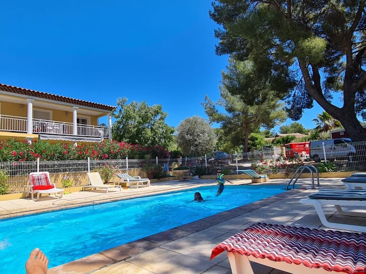 Logement Cosy, Lumineux Avec Piscine à Sanary/mer - Sanary-sur-Mer