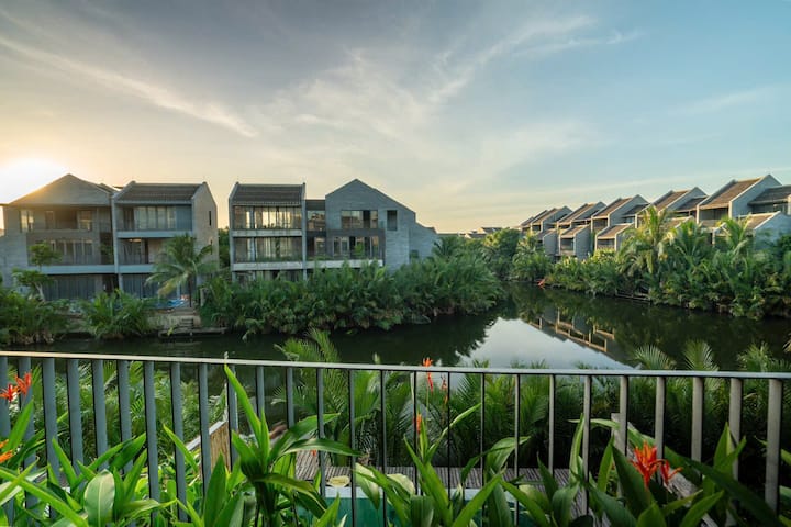 Casamia Hoi An 5brs Villa With Pool Besides River - Vietnam