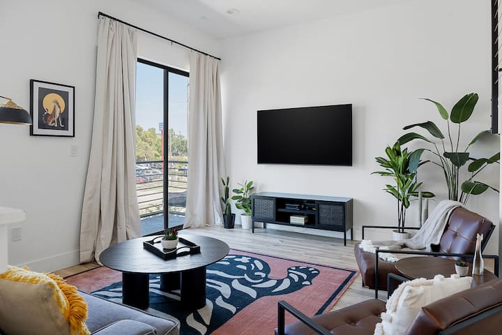 Contemporary Skyline View No.9 - Highland Hills - Dallas