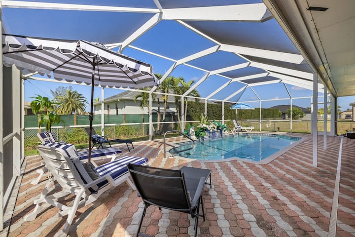 Pool Modern South West Cape - Cape Coral, FL