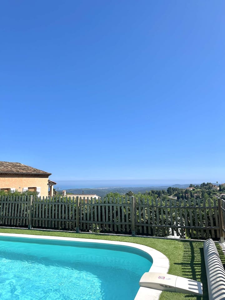 Large Appartement Dans Villa - Vue Mer - Gréolières les Neiges