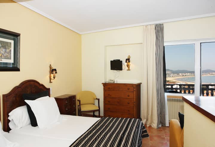 Doble Standard  Con Vistas Al Mar - Noja