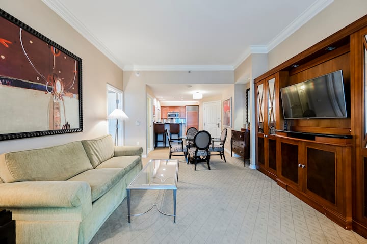 H37vg2 2bd/3ba Ph Floor/balcony/pool/full Kitchen - Las Vegas