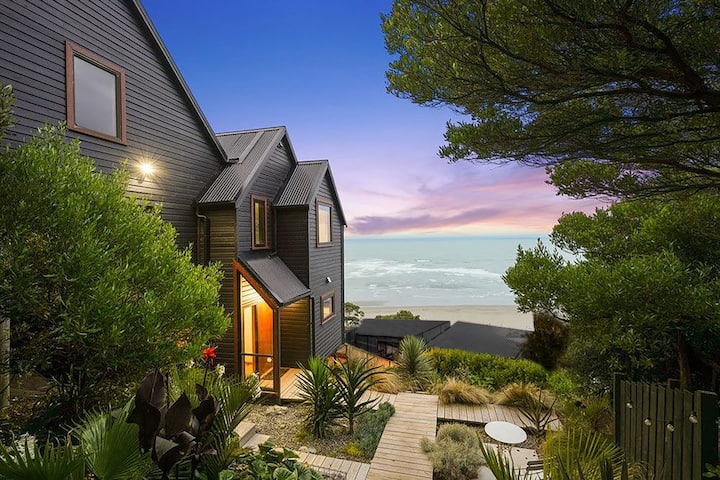 Panoramic Beach Views In Sumner - Christchurch