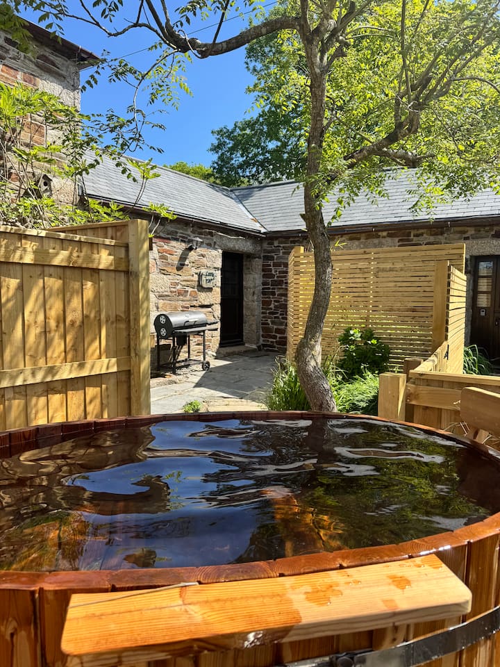 Cobble - Traditional Cornish Stone Cottage. - Lostwithiel