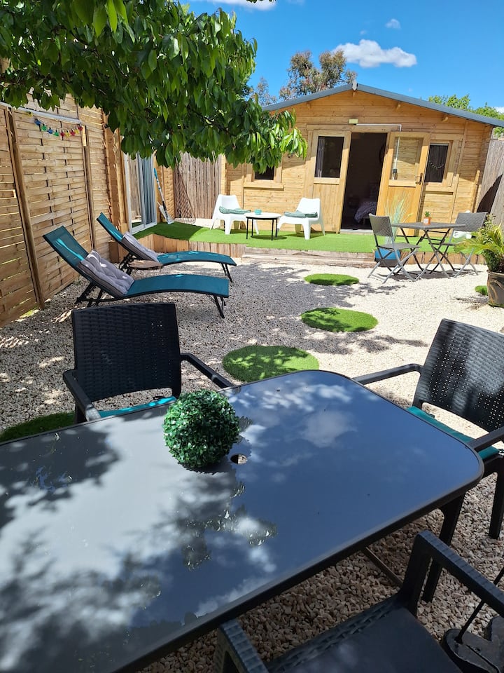 Chalet Cosy
Avec Jacuzzi Et Jardin Privatif - Bauduen