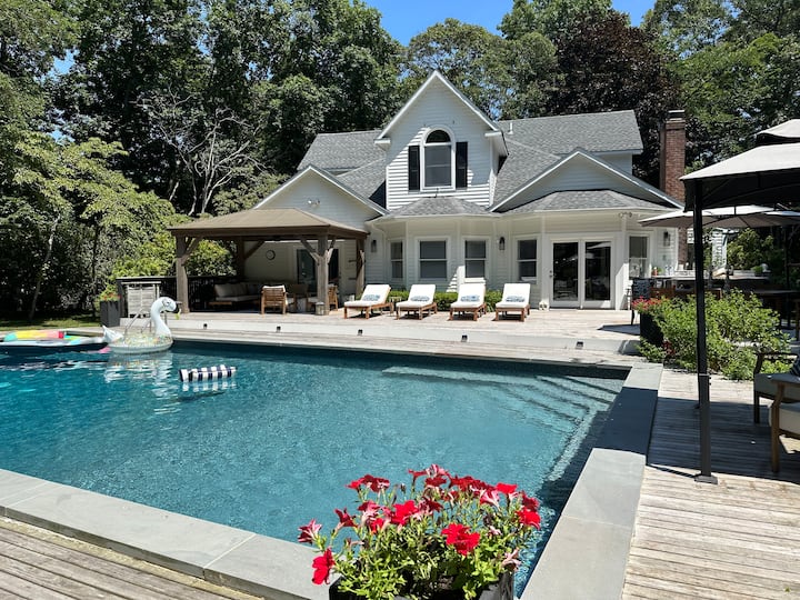 Sag Harbor Hamptons Hideaway - Bridgehampton