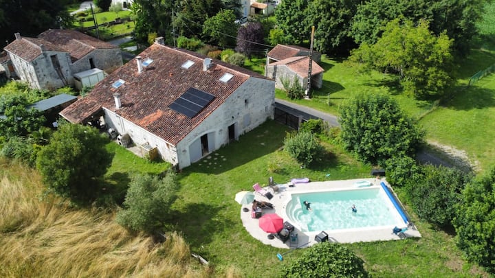 270 M2 De Charme à 30 Mn De L - Charente-Maritime