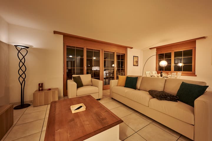 Mountain View, Comfortable, Spacious And Cosy - Lauterbrunnen