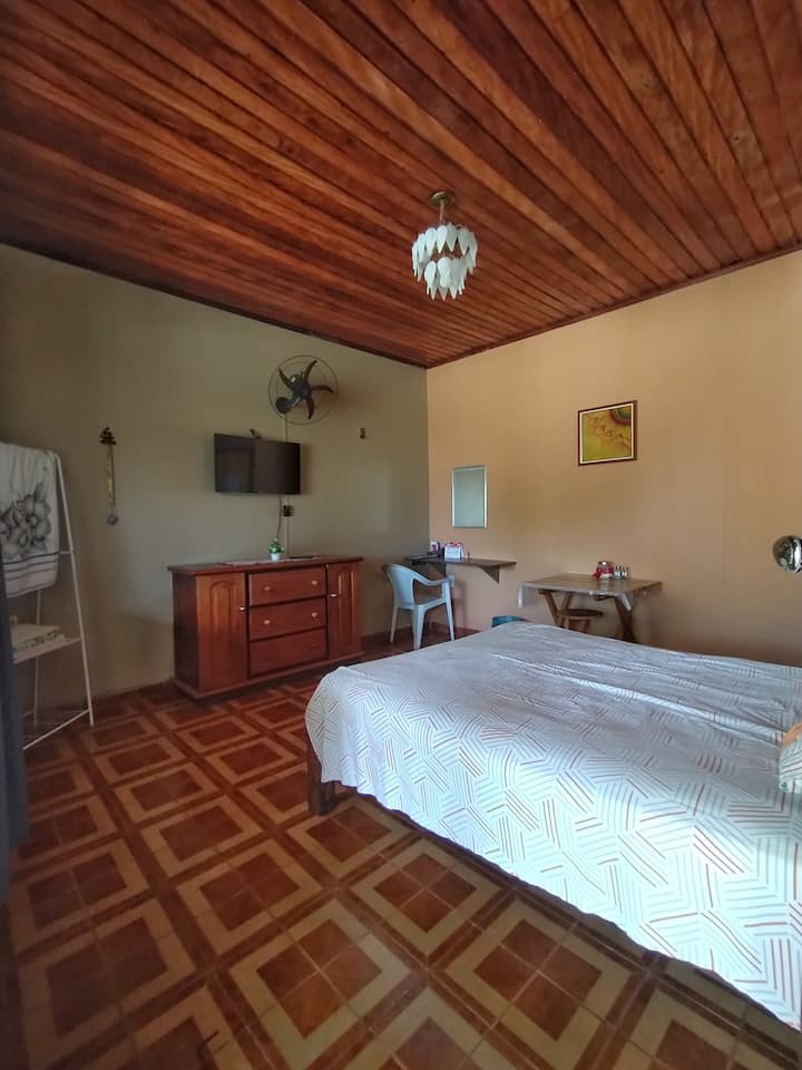 Quarto Amplo Privativo - Santarém