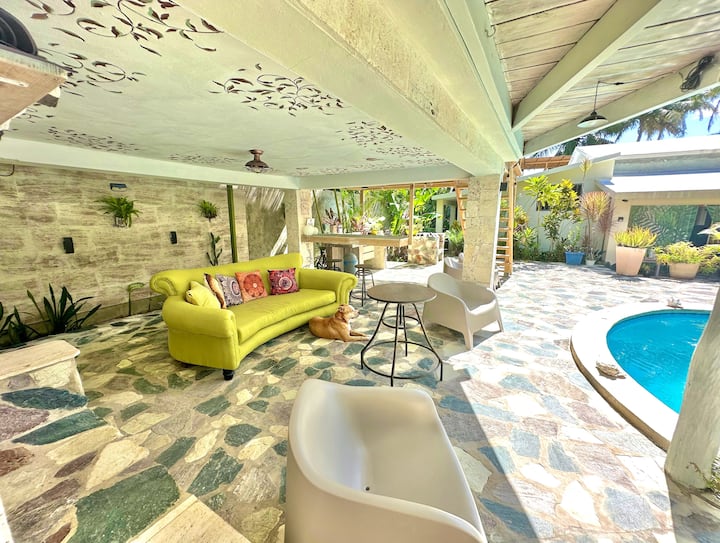 3 Boutique Design Lofts Around Pool, Fits Max 9 - Cabarete