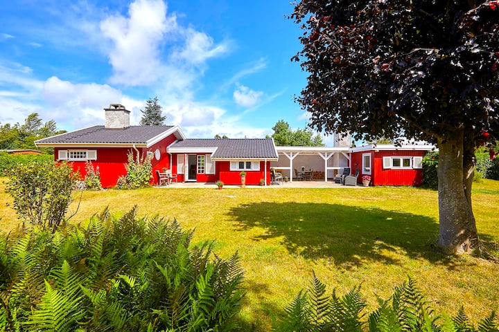 Family-friendly Cottage With Three Terraces - Dania