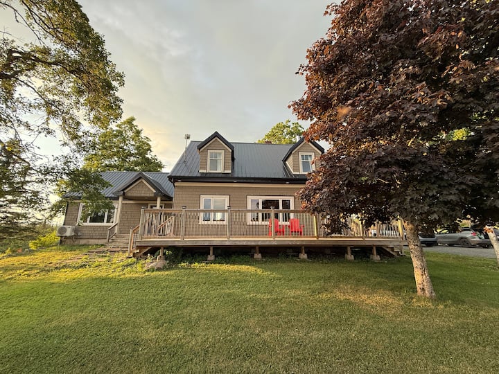 Peaceful Farmhouse - Hot Tub, Bbq 10 Min Fr Truro - 新斯科舍